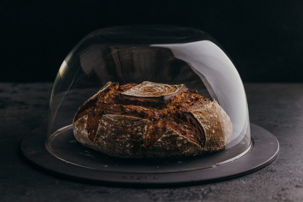 Sauerteigbrot in der BROVN Brotbackform - AvocadoBanane