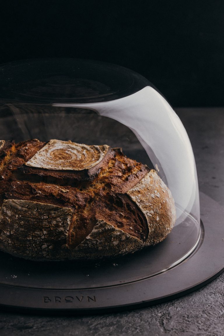 Sauerteigbrot in der BROVN Brotbackform - AvocadoBanane